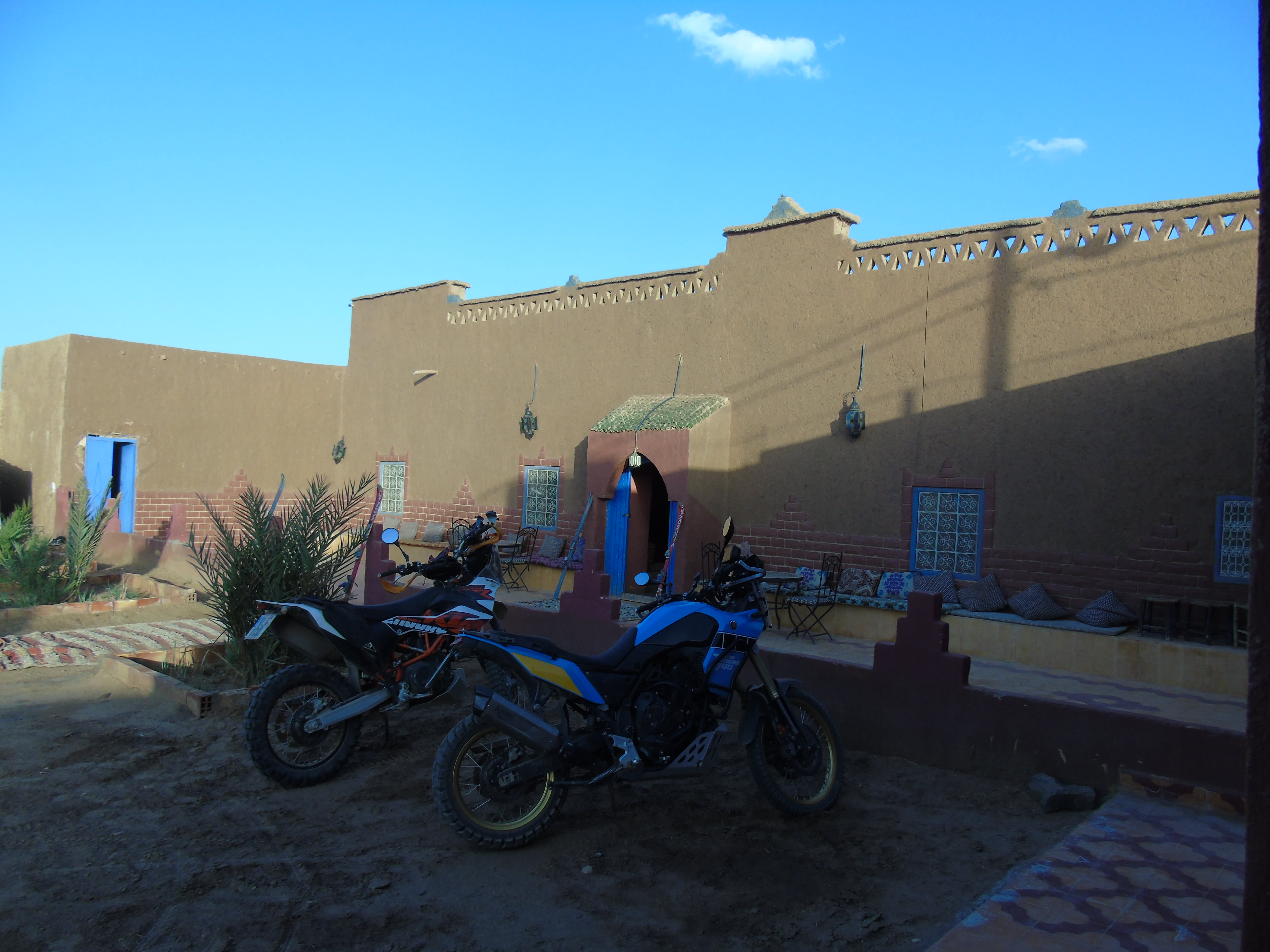 Hostel Dar Lgamra - Merzouga
