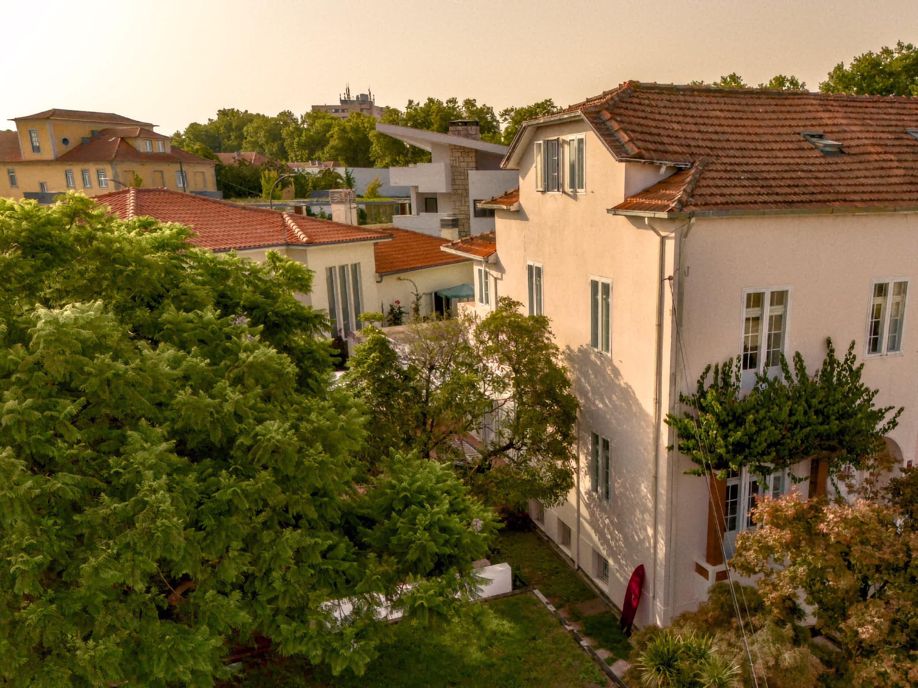 Porto Surf Lodge - Oporto