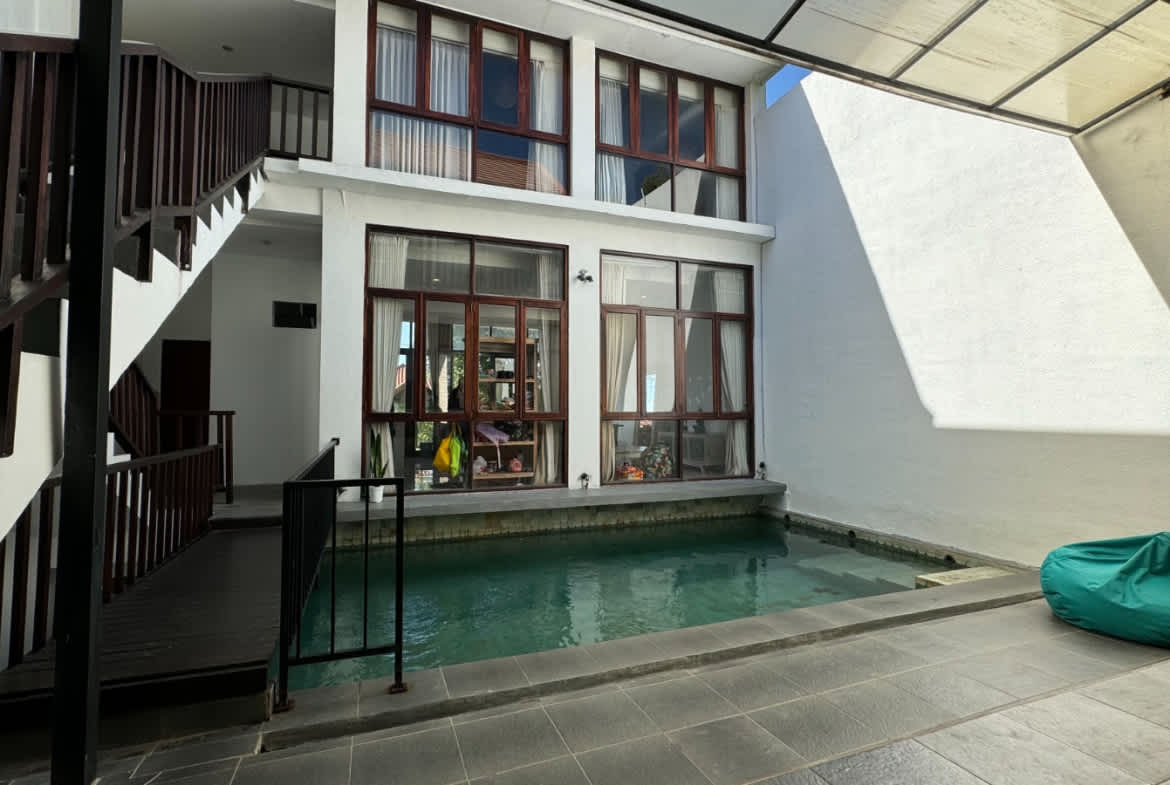 Serenity Nirvana Palace -Jimbaran Hostel - Bali