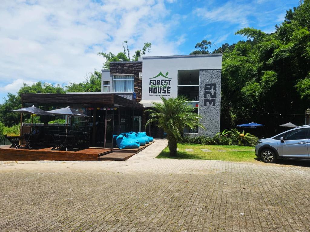 Foresthouse Beach Hostel - Florianópolis