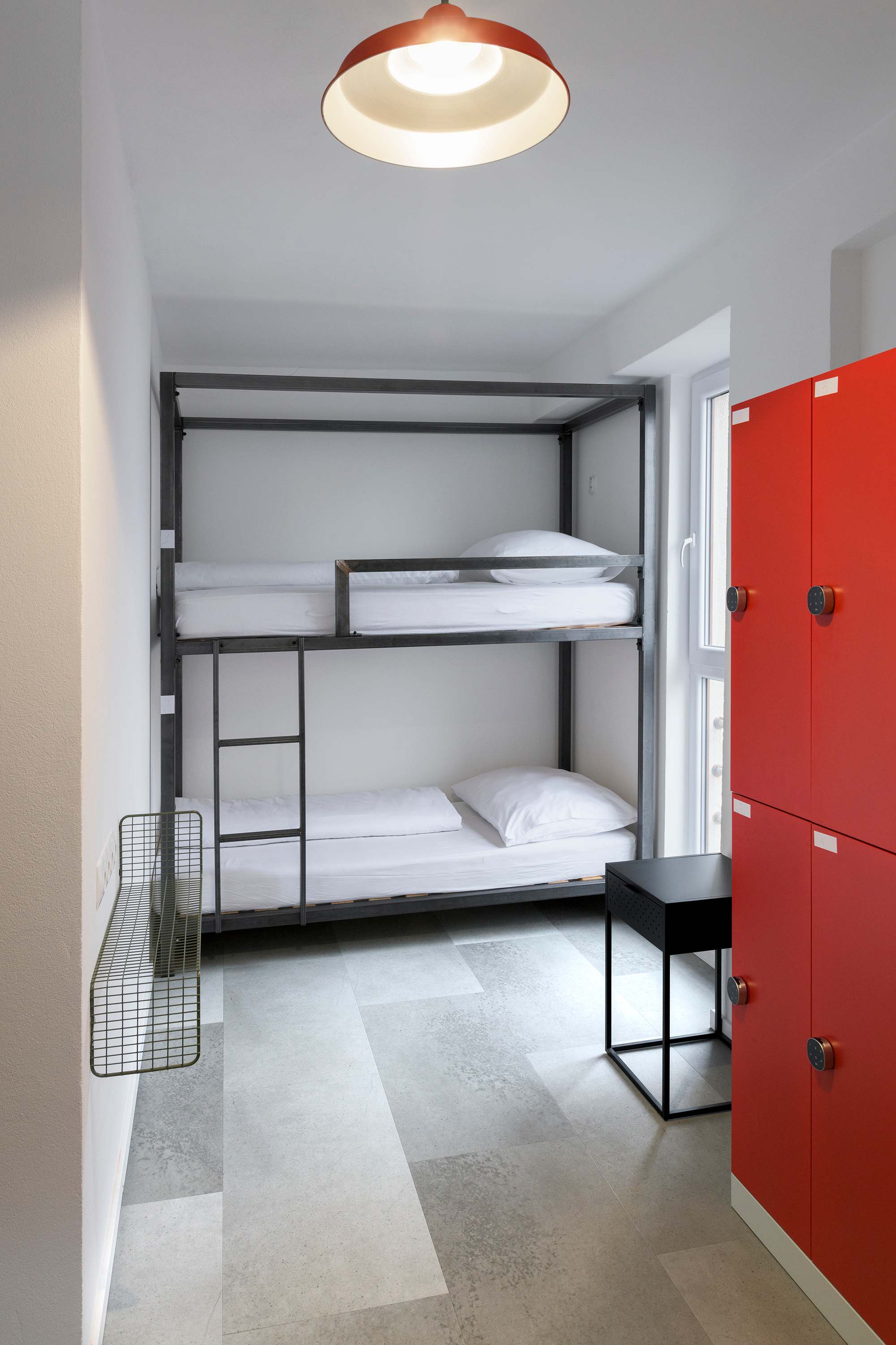 Izy Stay Hostel - Bratislava