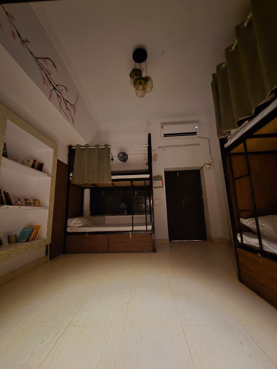 Green Olive Hostel - Lucknow