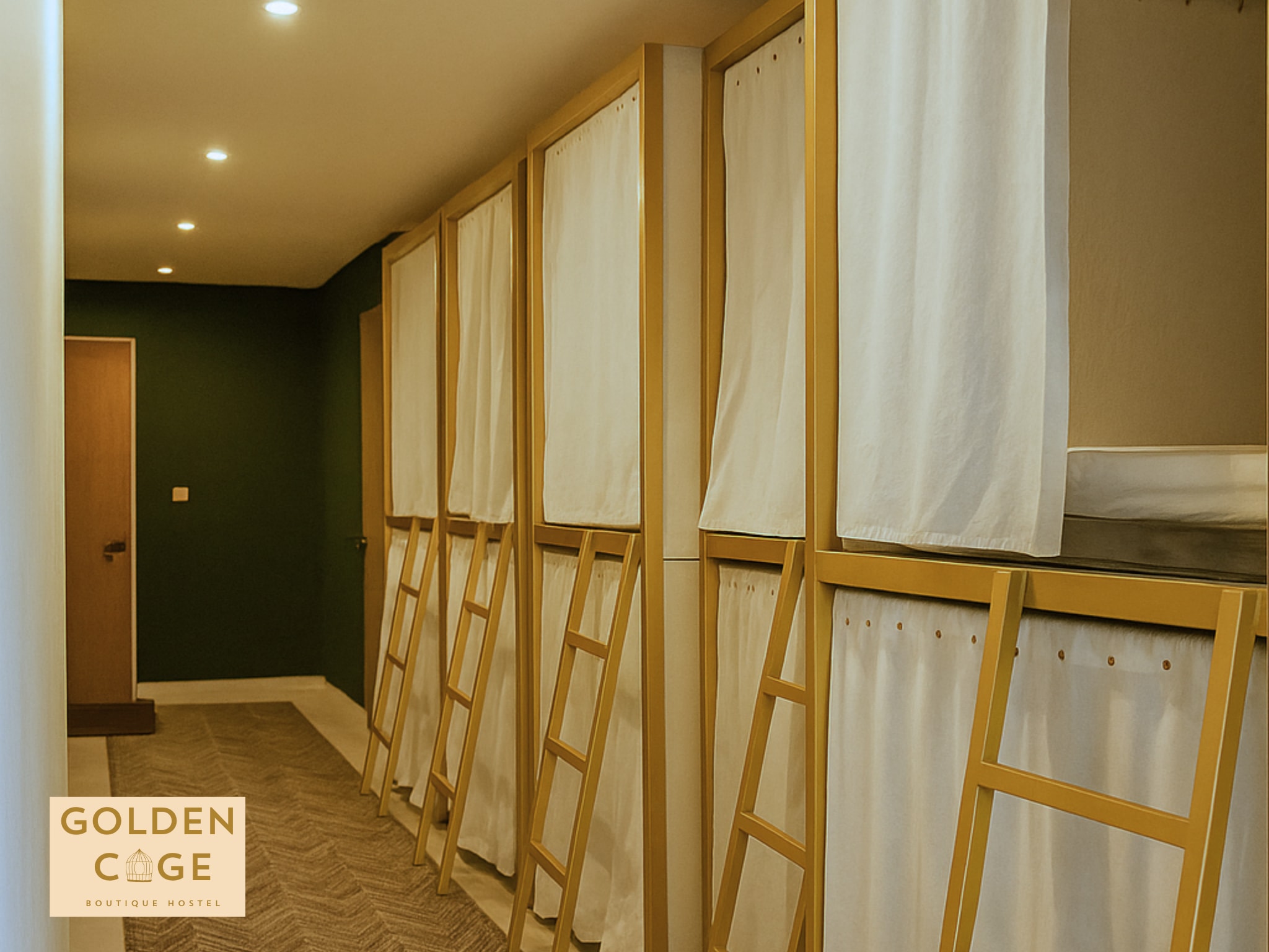 Golden Cage Heritage Hostel - Denpasar