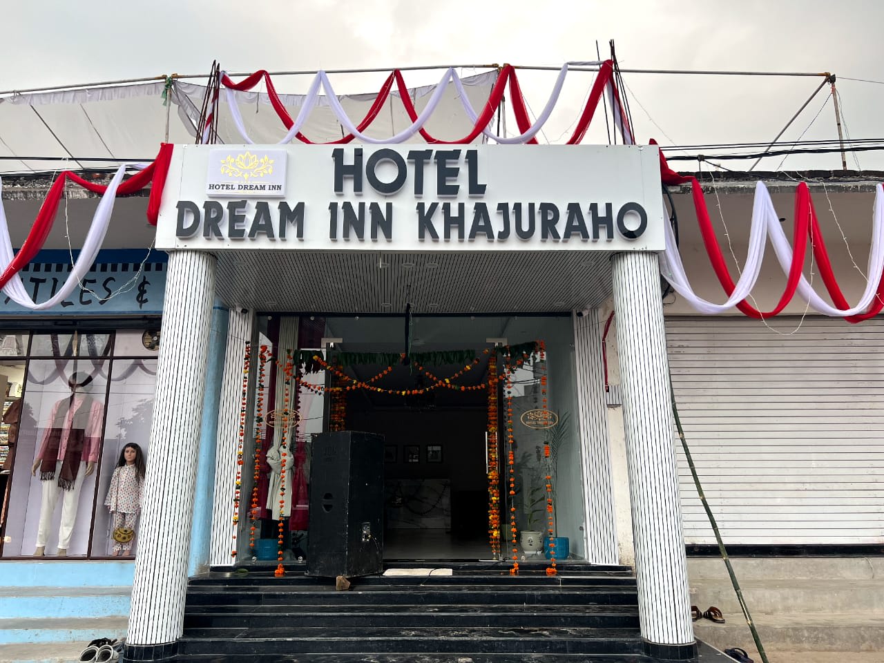 Hotel Dream Inn Khajuraho - Khajuraho