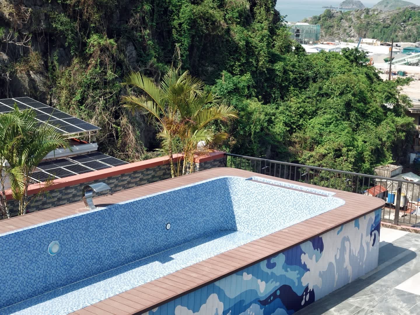 Viet Hoa Hotel & Residence Cat Ba - Rooftop Pool - Cat Ba