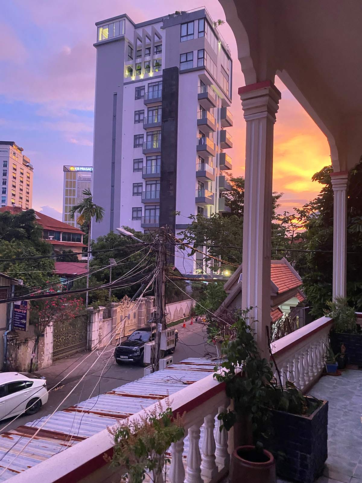 Bake & Bake Bakery & Guesthouse, Russian Market - Phnom Penh