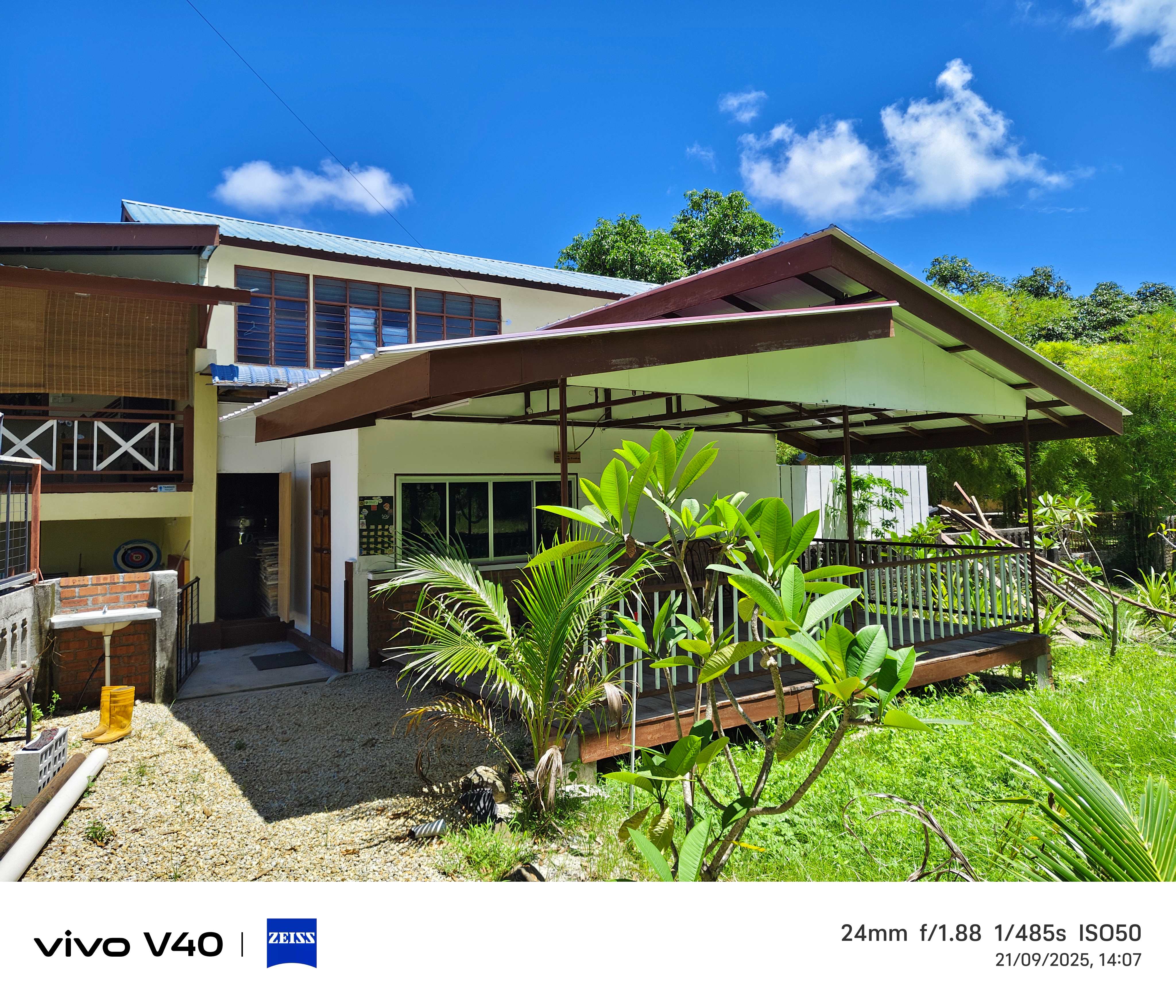 Anchor Point Hostel & Cafe - Pantai Cenang