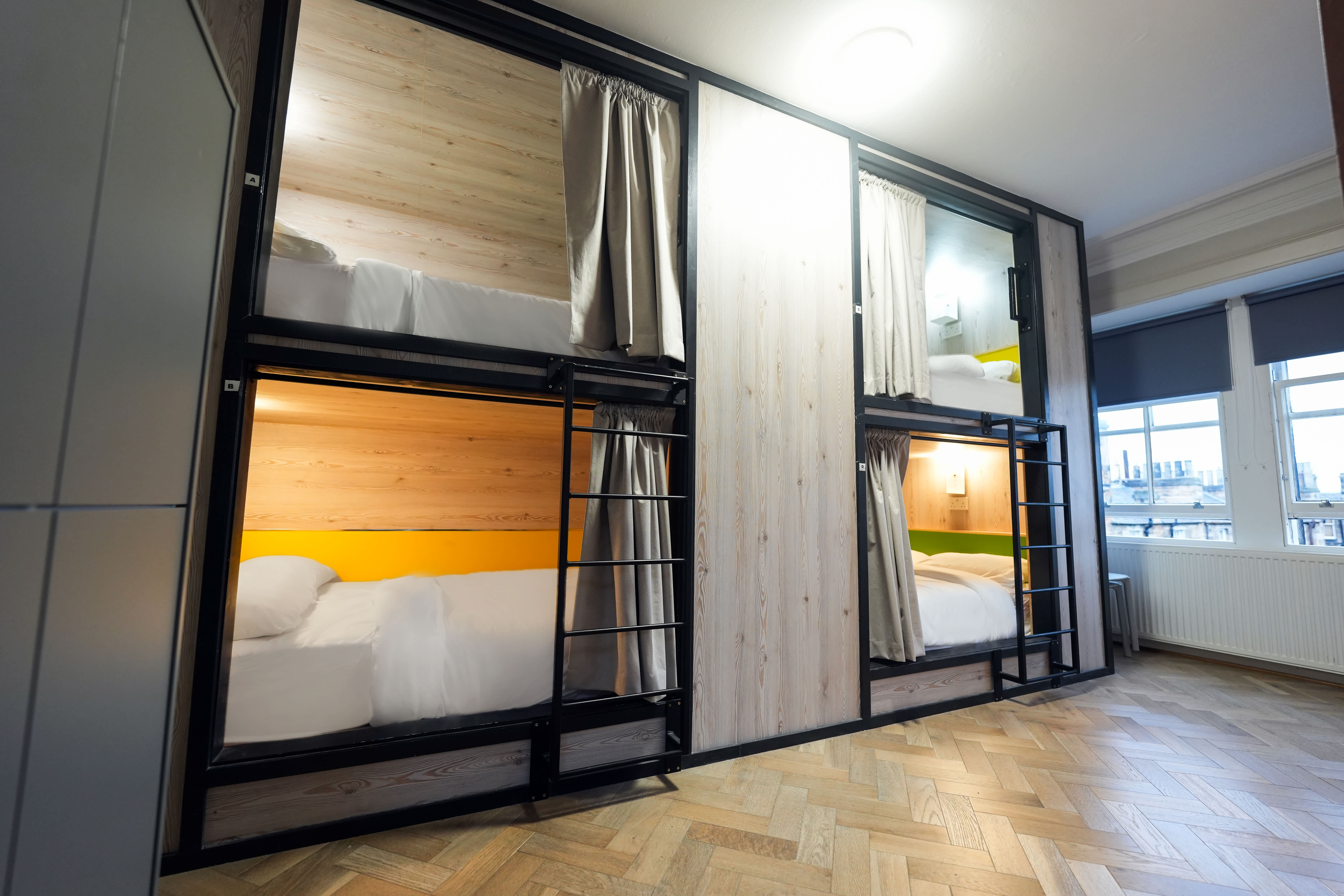 Revolver Edinburgh - Écosse