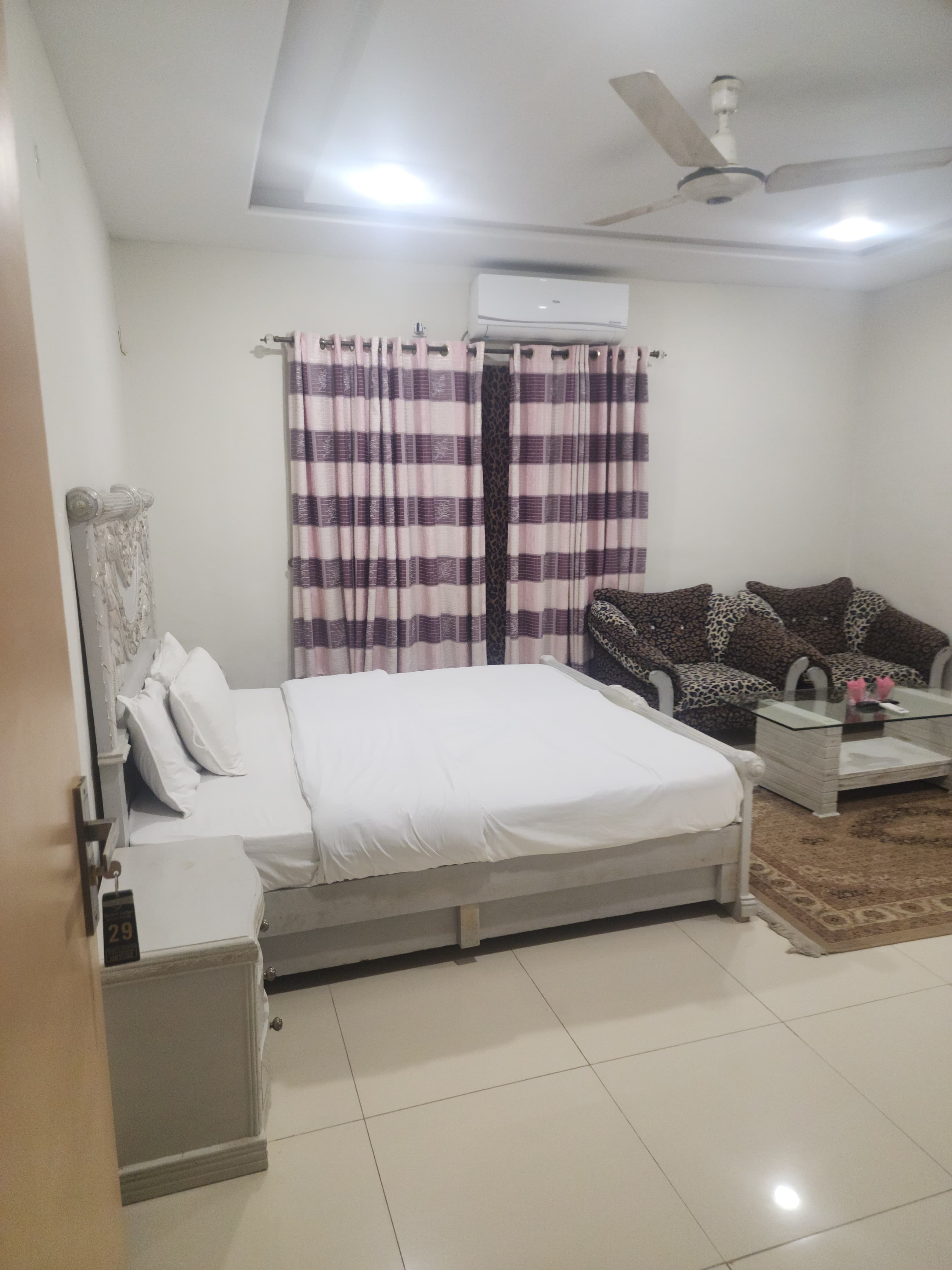 White Rose Guest House - 