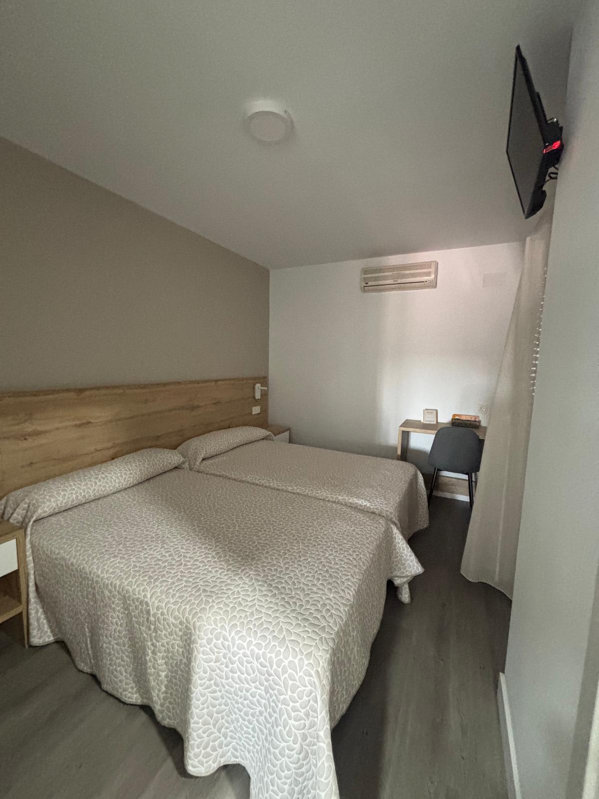 Hostal Restaurante Los Rosales - Extremadura