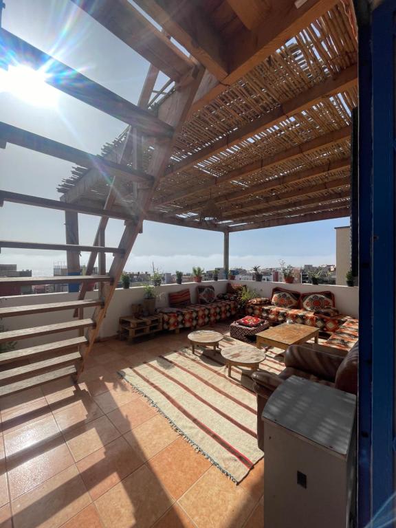 Island Surf House - Imsouane