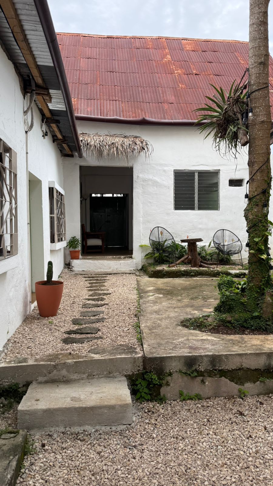 Ankaa Hostel - Flores