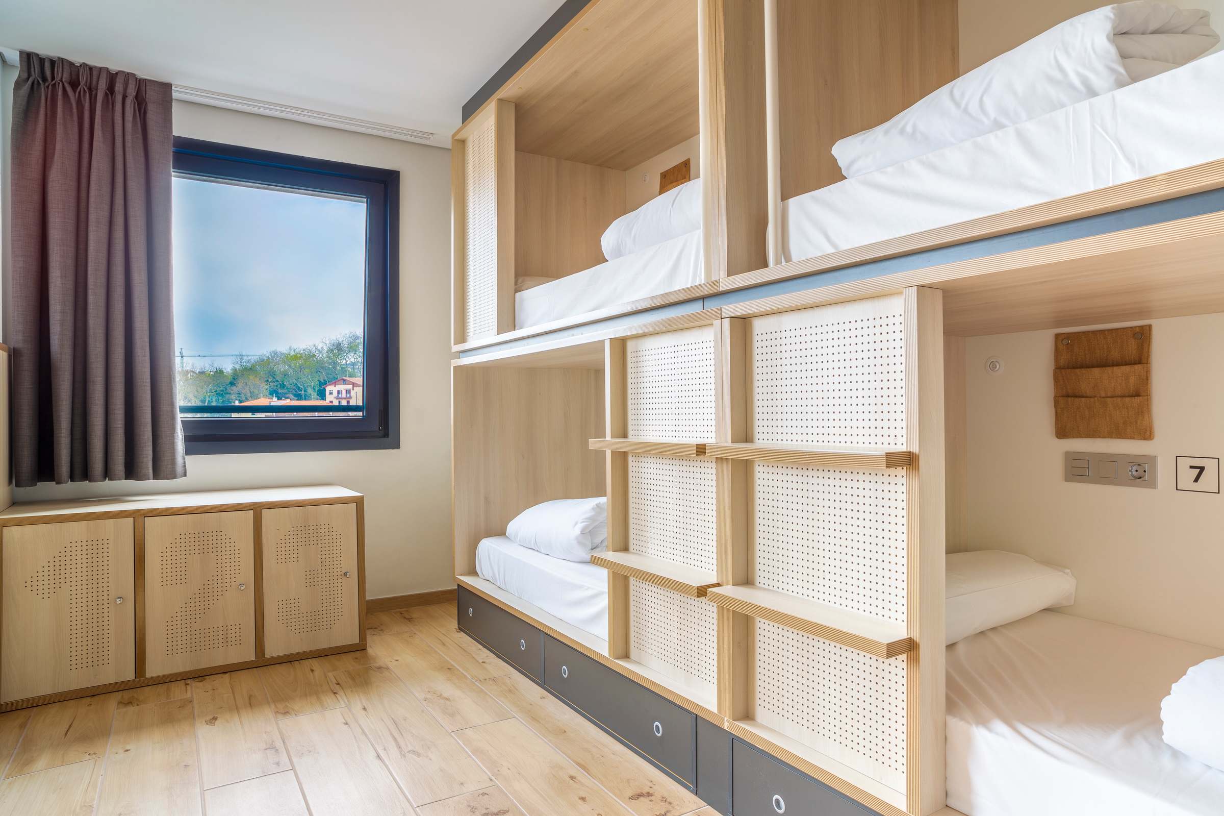 Cats Hostel San Sebastian - Pyrenees