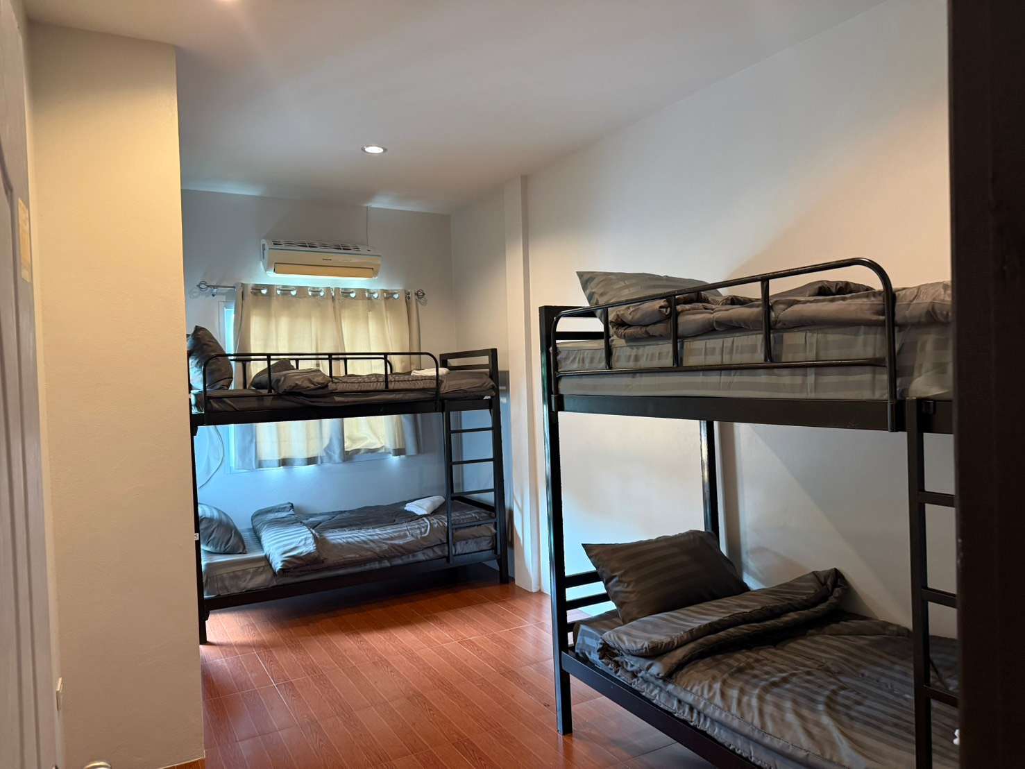 Lunar Nomad Hostel - Ko Pha Ngan