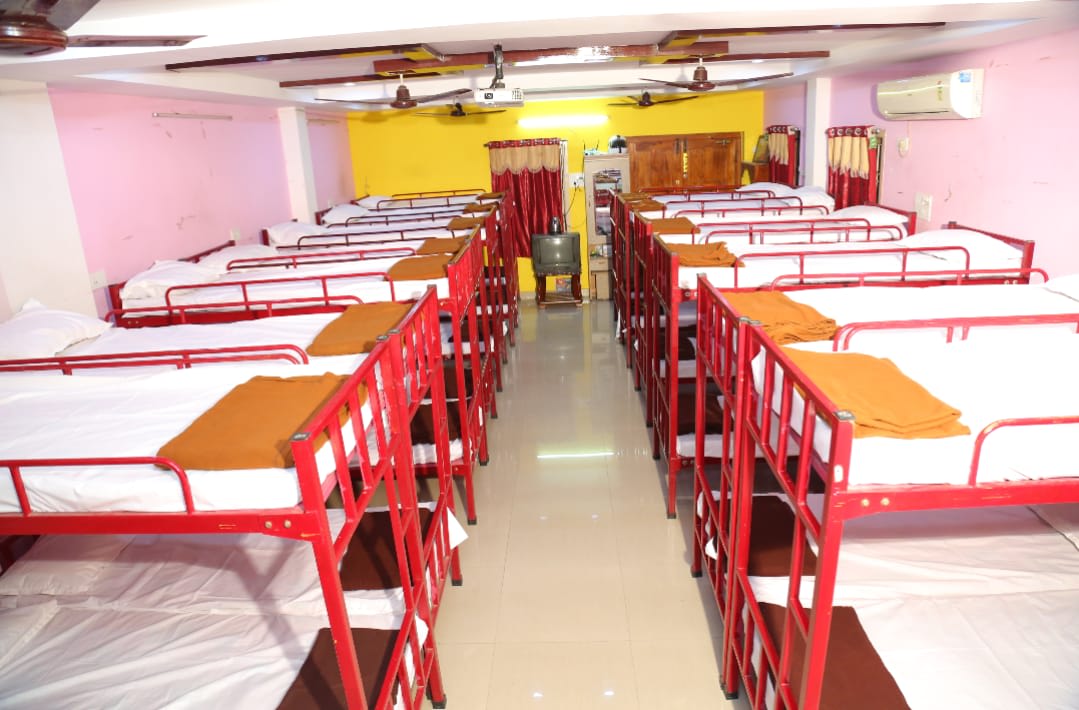 Srinidhii Dormitory Ac - Vijayawada
