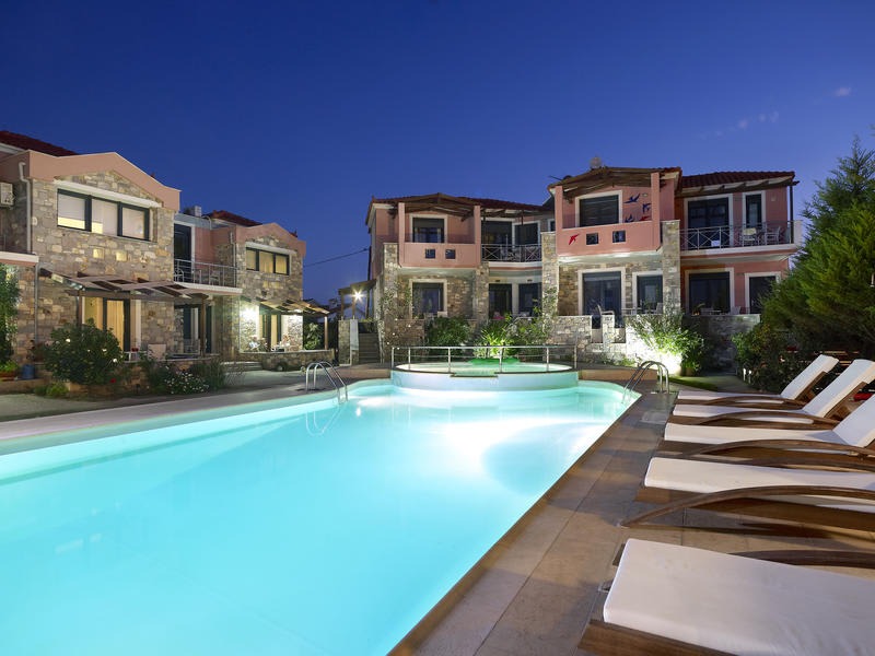 Aeolis Apartments And Studios - Лесбос