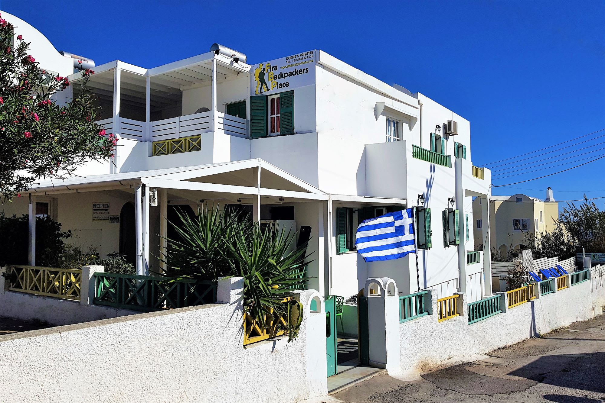 Fira Backpackers Place - Cyclades