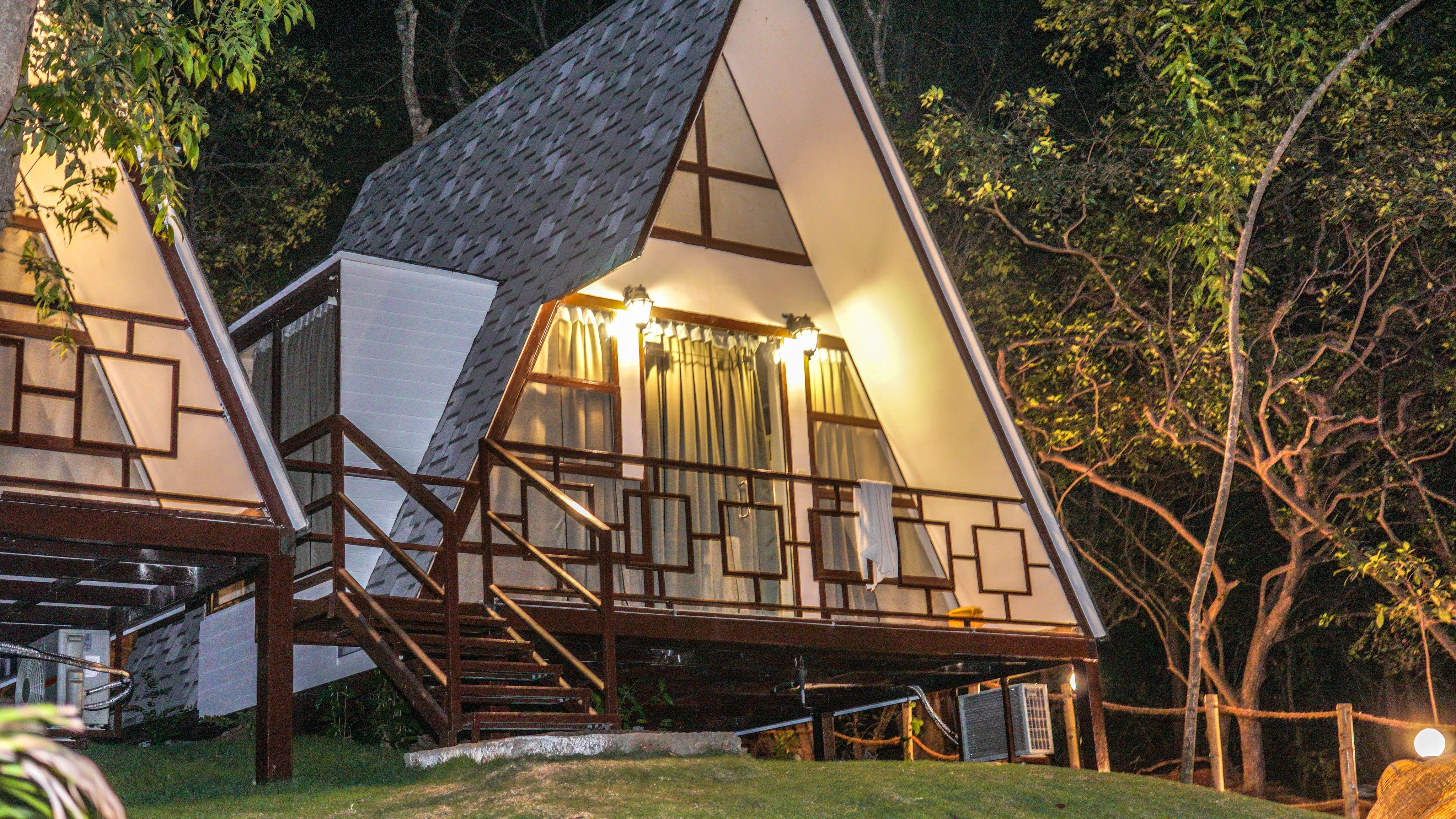 Xoxo Hostel, Goa - 2024 Prices & Reviews - Hostelworld