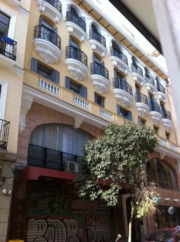 Hostal Villar in Madrid, Spain - Book B&B's with Hostelworld.com