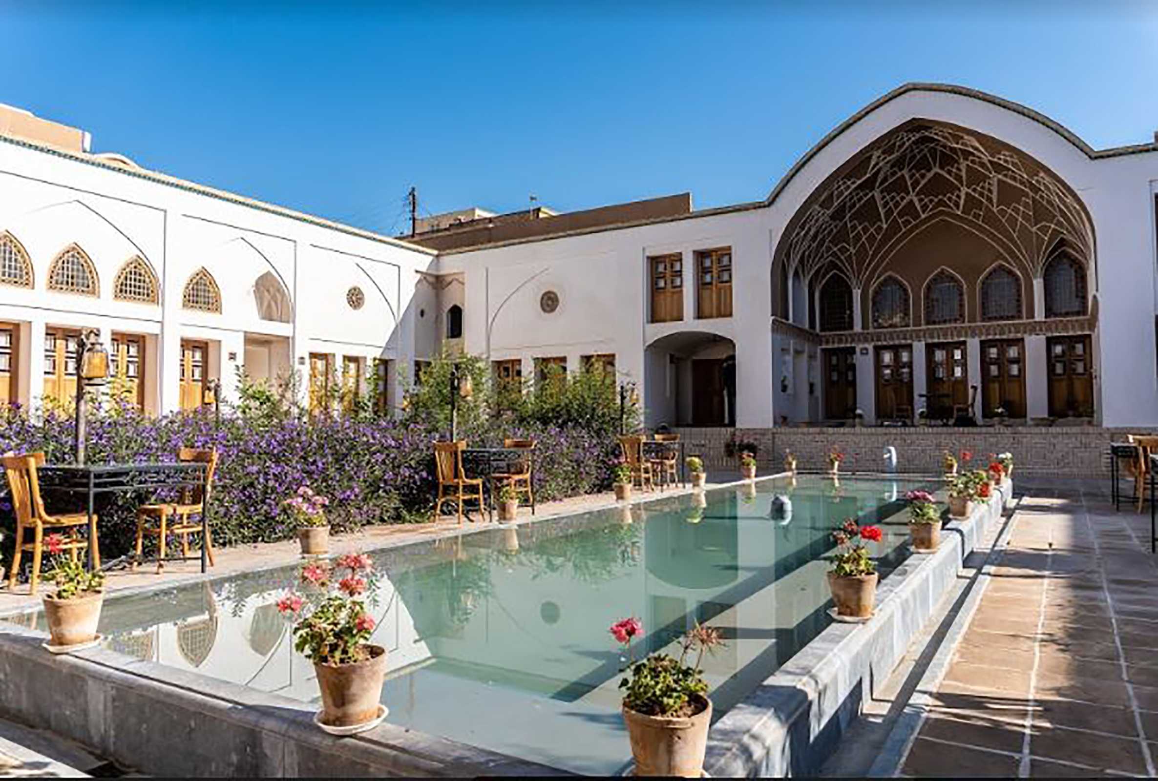 Kasian Hotel, Kashan - 2024 Prices & Reviews - Hostelworld