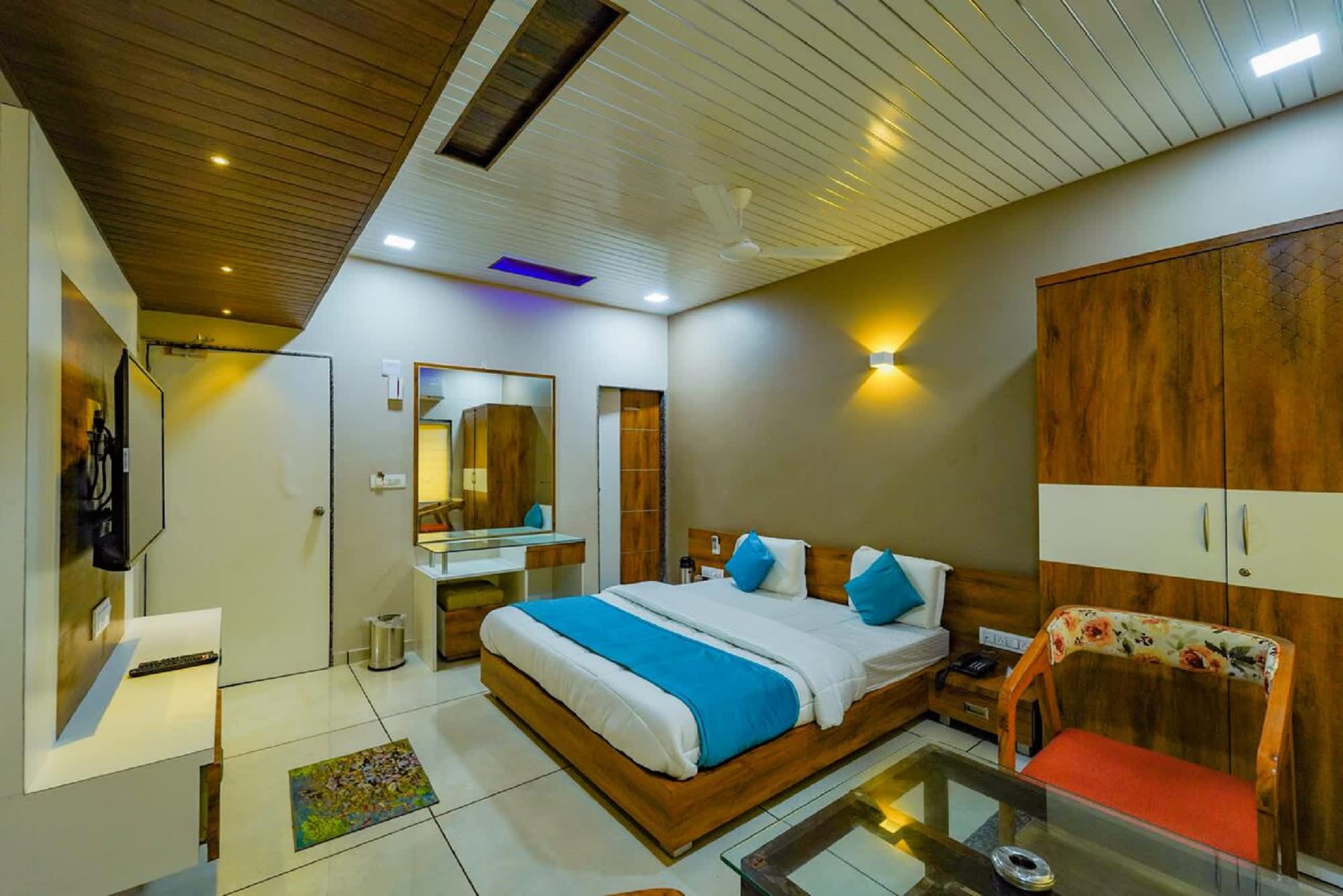 Hotel The Nest Residency, Ahmedabad - 2024 Prices & Reviews - Hostelworld