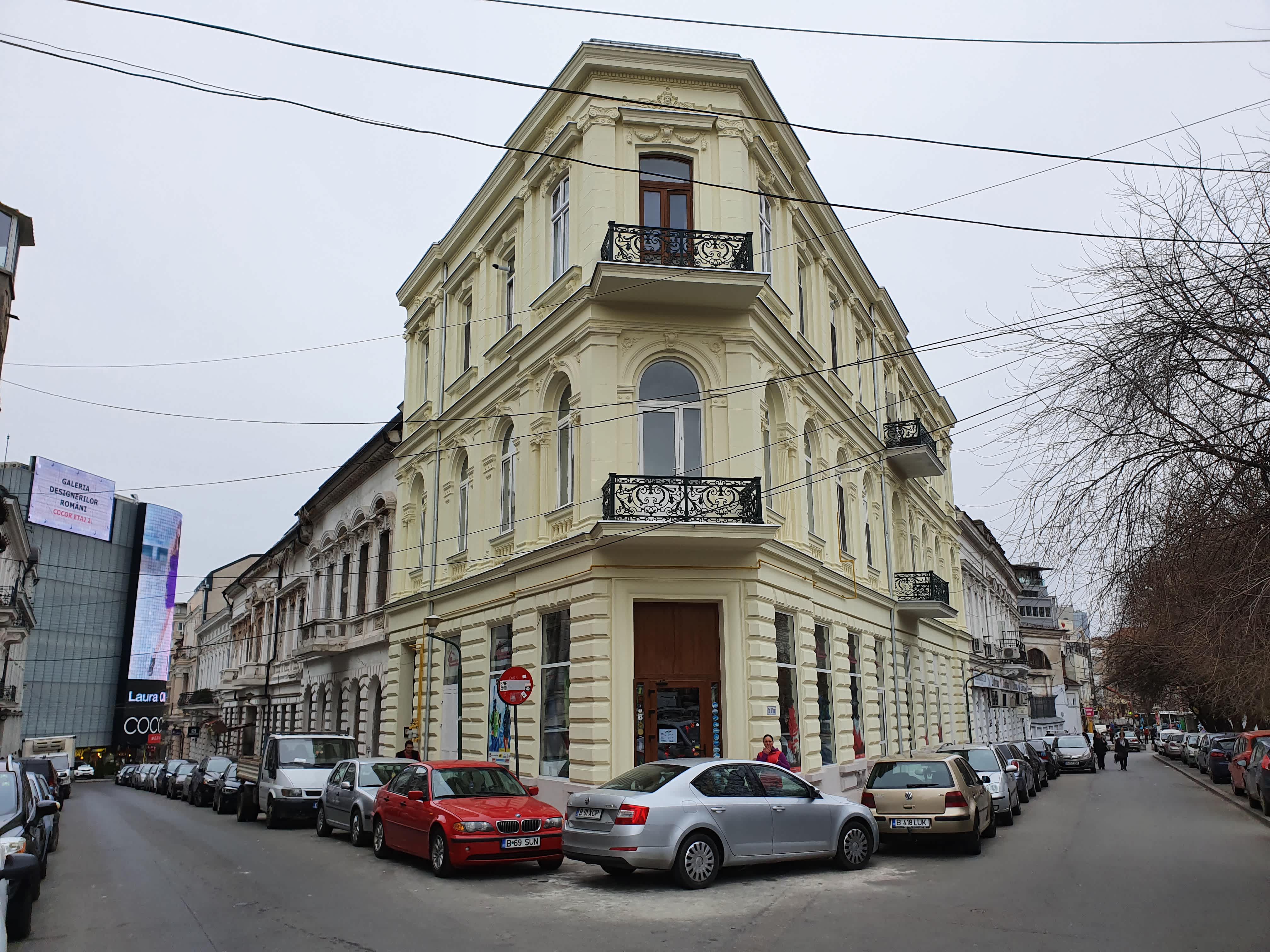 Himalaya ApartHotel Piata Unirii in Bucharest, Romania - Find Cheap ...