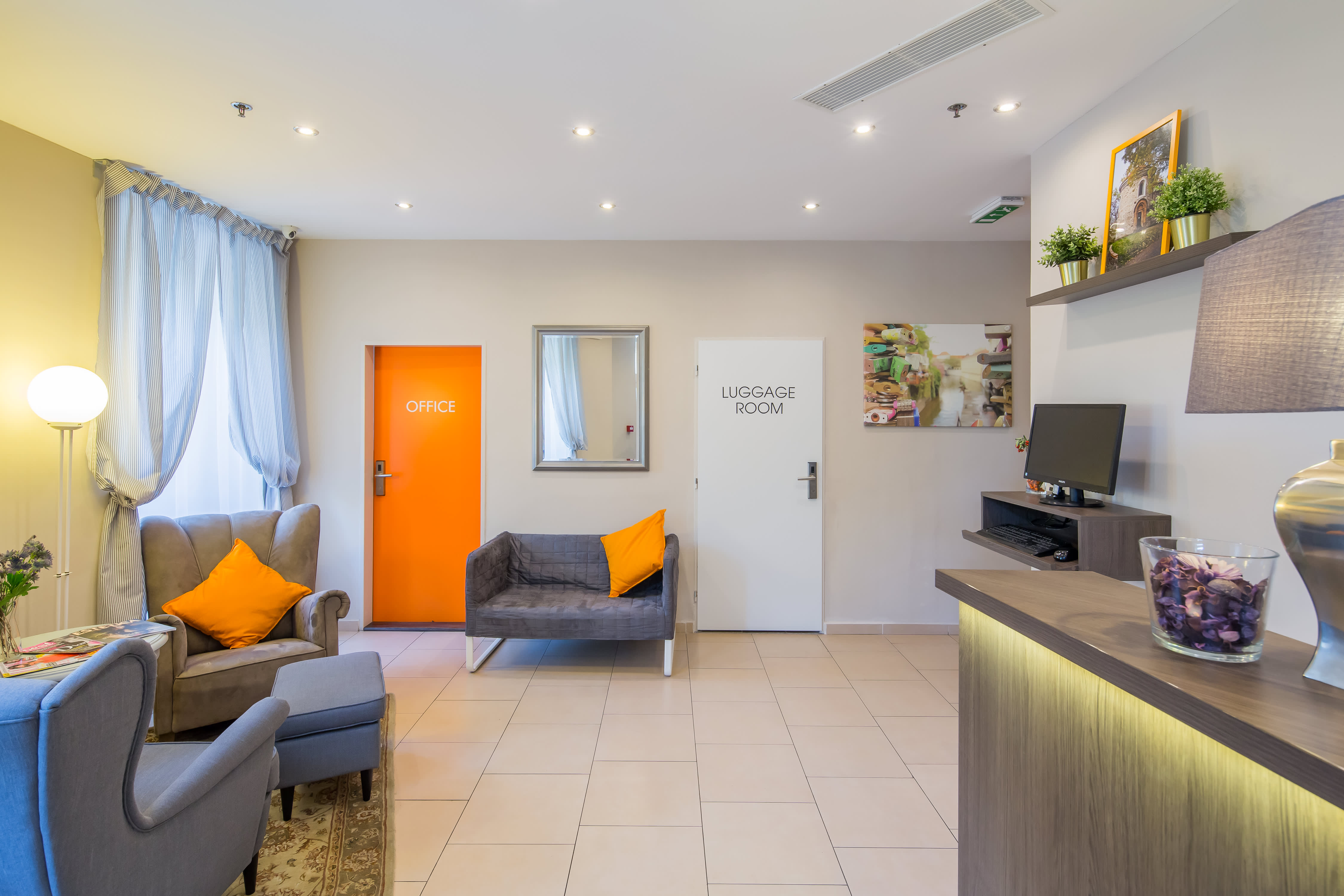 Hostels Worldwide - Online Hostel Bookings, Ratings and Reviews