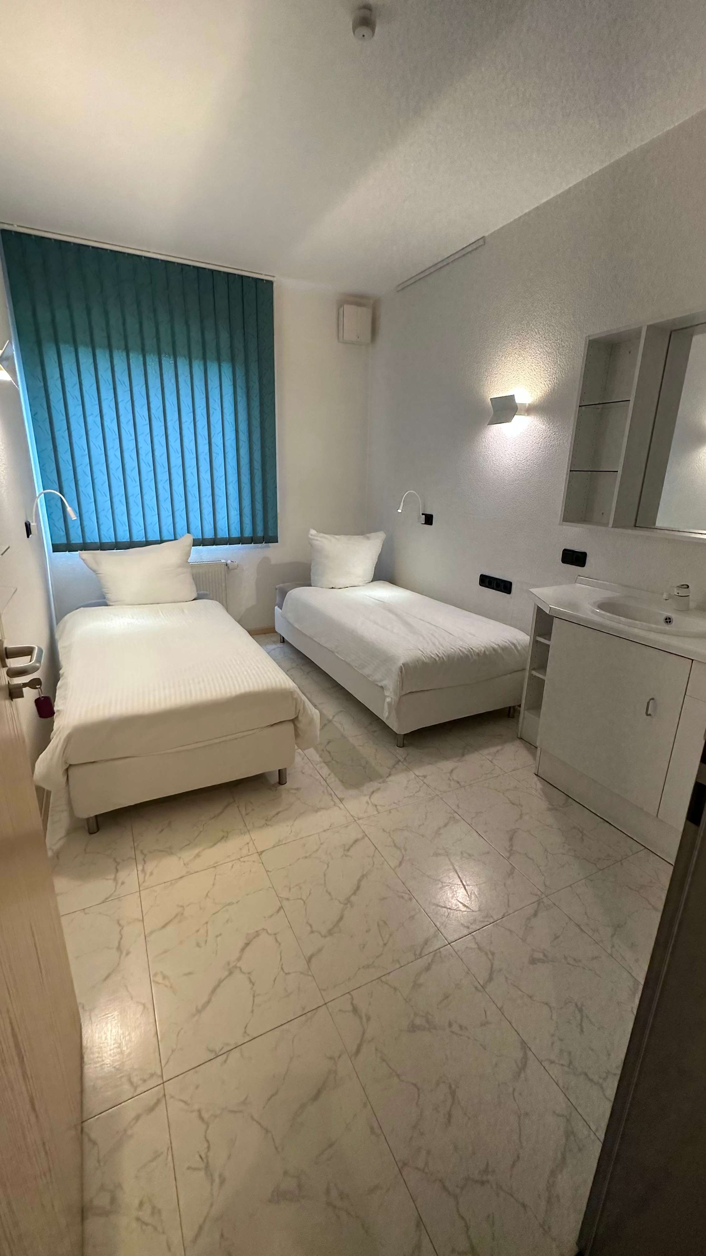 Hostels Worldwide - Online Hostel Bookings, Ratings and Reviews