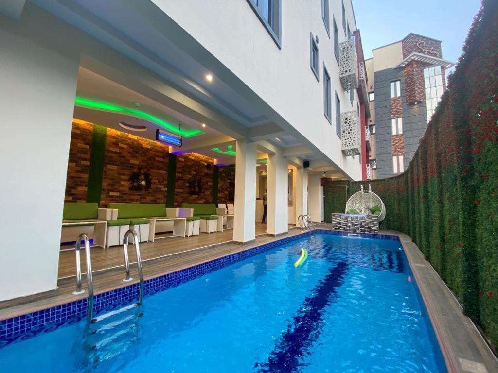 Hostels Worldwide - Online Hostel Bookings, Ratings and Reviews