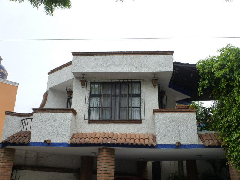 Sole Home Stay in Morelia, Mexico - Find Cheap Hostels and Rooms at ...